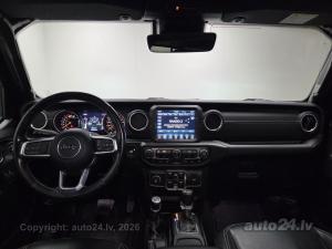 Black Jeep Wrangler 2020 in Tallinn, with an engine capacity of 2.00 L and mileage of 176 thousand km for 28900 €, photo 9 on AUTOMOTO.COM.LV