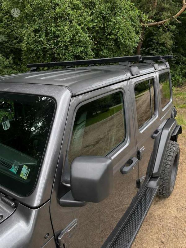 Black Jeep Wrangler 2020 in Klaipeda, with an engine capacity of 3.61 L and mileage of 75 thousand km for 38500 €, photo 8 on AUTOMOTO.COM.LV