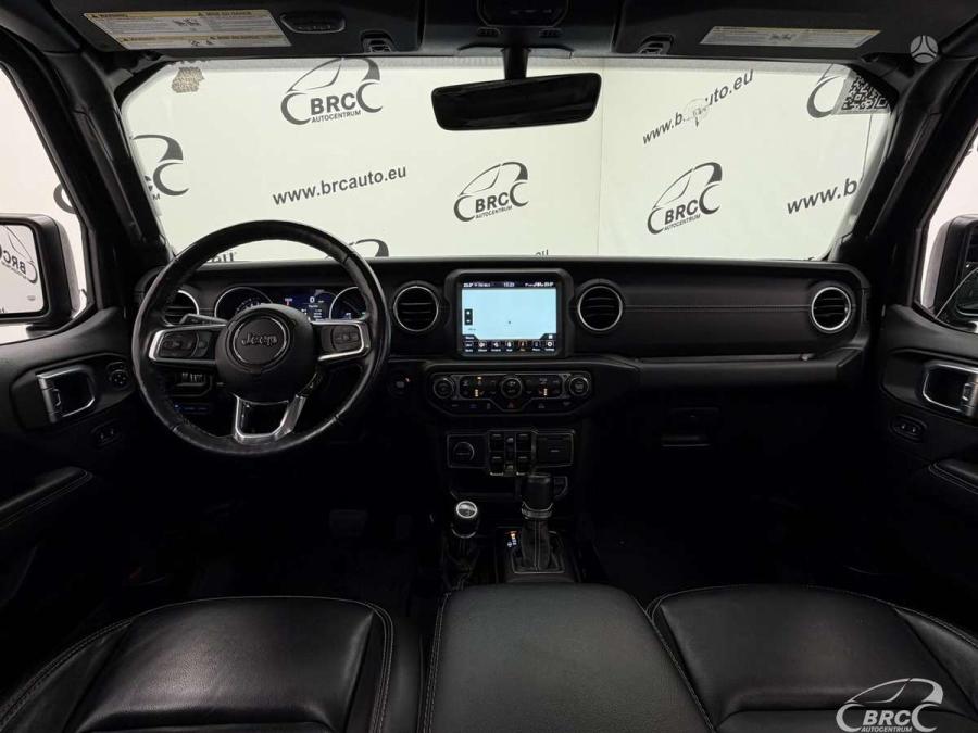 Melns Jeep Wrangler 2021 Viļņa, ar dzinēja tilpumu 2.00 L un nobraukumu 90 tūkst. km par 42900 €, foto 4 vietnē AUTOMOTO.COM.LV