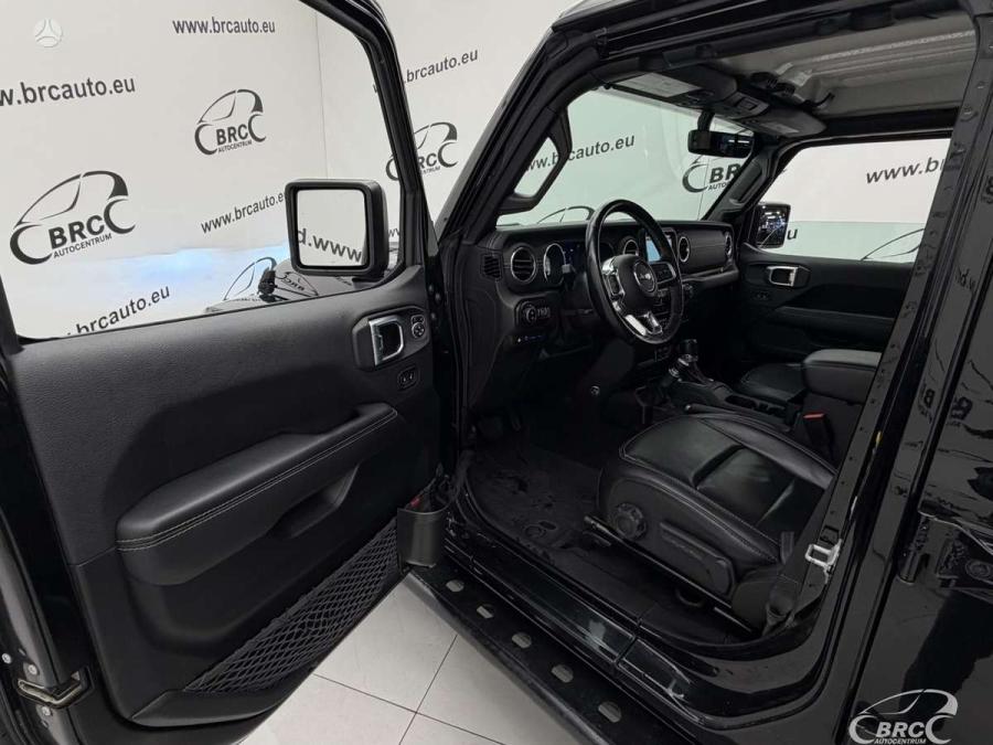 Melns Jeep Wrangler 2021 Viļņa, ar dzinēja tilpumu 2.00 L un nobraukumu 90 tūkst. km par 42900 €, foto 19 vietnē AUTOMOTO.COM.LV