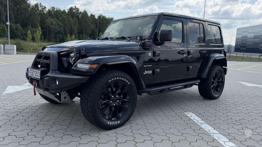 Black Jeep Wrangler 2021 in Vilnius, with an engine capacity of 2.00 L and mileage of 90 thousand km for 35000 €, photo 1 on AUTOMOTO.COM.LV