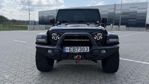 Black Jeep Wrangler 2021 in Vilnius, with an engine capacity of 2.00 L and mileage of 90 thousand km for 35000 €, photo 3 on AUTOMOTO.COM.LV