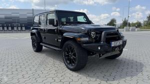 Black Jeep Wrangler 2021 in Vilnius, with an engine capacity of 2.00 L and mileage of 90 thousand km for 35000 €, photo 4 on AUTOMOTO.COM.LV