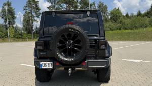 Black Jeep Wrangler 2021 in Vilnius, with an engine capacity of 2.00 L and mileage of 90 thousand km for 35000 €, photo 7 on AUTOMOTO.COM.LV