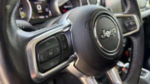 Black Jeep Wrangler 2021 in Vilnius, with an engine capacity of 2.00 L and mileage of 90 thousand km for 35000 €, photo 19 on AUTOMOTO.COM.LV