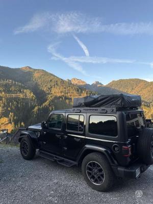 Melns Jeep Wrangler 2021 Kauņa, ar dzinēja tilpumu 2.00 L un nobraukumu 109 tūkst. km par 32999 €, foto 6 vietnē AUTOMOTO.COM.LV