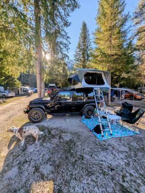 Melns Jeep Wrangler 2021 Kauņa, ar dzinēja tilpumu 2.00 L un nobraukumu 109 tūkst. km par 32999 €, foto 9 vietnē AUTOMOTO.COM.LV