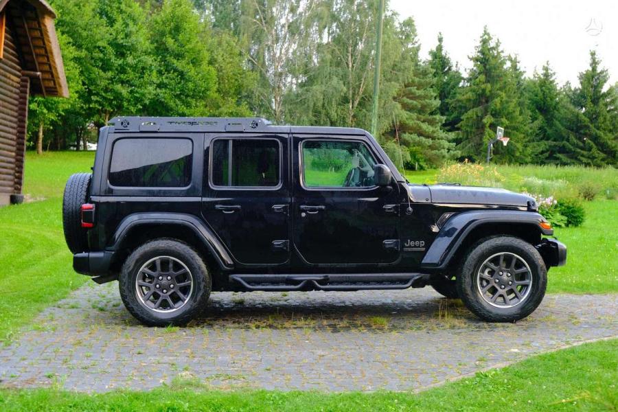 Melns Jeep Wrangler 2021 Kauņa, ar dzinēja tilpumu 2.00 L un nobraukumu 109 tūkst. km par 32999 €, foto 19 vietnē AUTOMOTO.COM.LV