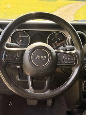 Melns Jeep Wrangler 2021 Kauņa, ar dzinēja tilpumu 2.00 L un nobraukumu 109 tūkst. km par 32999 €, foto 24 vietnē AUTOMOTO.COM.LV