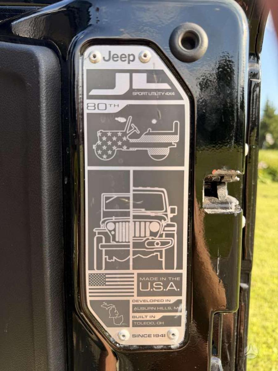 Melns Jeep Wrangler 2021 Kauņa, ar dzinēja tilpumu 2.00 L un nobraukumu 109 tūkst. km par 32999 €, foto 26 vietnē AUTOMOTO.COM.LV