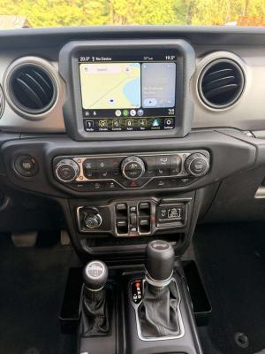 Melns Jeep Wrangler 2021 Kauņa, ar dzinēja tilpumu 2.00 L un nobraukumu 109 tūkst. km par 32999 €, foto 35 vietnē AUTOMOTO.COM.LV