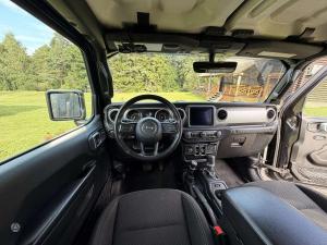 Melns Jeep Wrangler 2021 Kauņa, ar dzinēja tilpumu 2.00 L un nobraukumu 109 tūkst. km par 32999 €, foto 38 vietnē AUTOMOTO.COM.LV