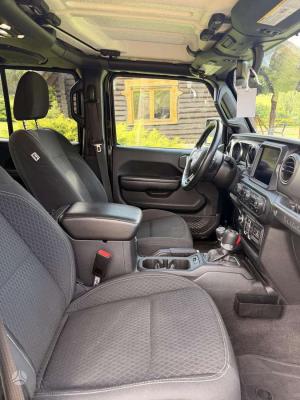 Melns Jeep Wrangler 2021 Kauņa, ar dzinēja tilpumu 2.00 L un nobraukumu 109 tūkst. km par 32999 €, foto 41 vietnē AUTOMOTO.COM.LV