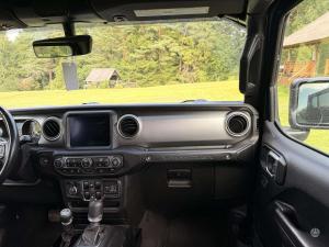 Melns Jeep Wrangler 2021 Kauņa, ar dzinēja tilpumu 2.00 L un nobraukumu 109 tūkst. km par 32999 €, foto 42 vietnē AUTOMOTO.COM.LV