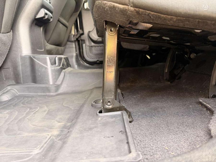Melns Jeep Wrangler 2021 Kauņa, ar dzinēja tilpumu 2.00 L un nobraukumu 109 tūkst. km par 32999 €, foto 47 vietnē AUTOMOTO.COM.LV