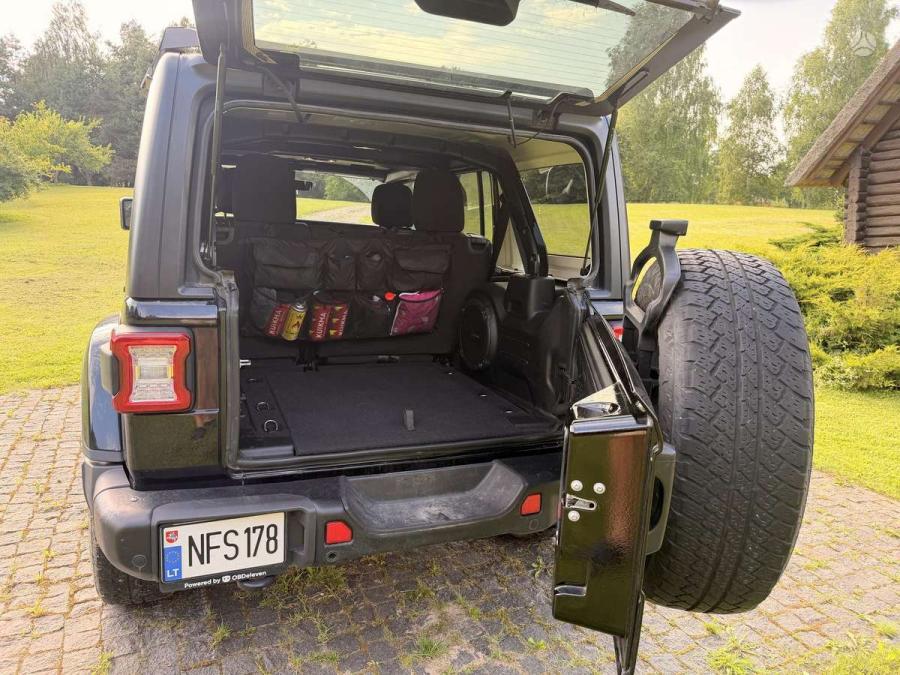 Melns Jeep Wrangler 2021 Kauņa, ar dzinēja tilpumu 2.00 L un nobraukumu 109 tūkst. km par 32999 €, foto 49 vietnē AUTOMOTO.COM.LV