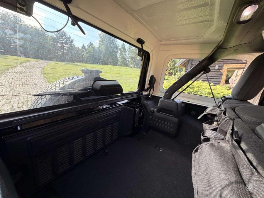 Melns Jeep Wrangler 2021 Kauņa, ar dzinēja tilpumu 2.00 L un nobraukumu 109 tūkst. km par 32999 €, foto 51 vietnē AUTOMOTO.COM.LV