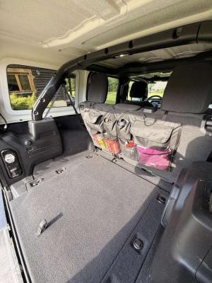 Melns Jeep Wrangler 2021 Kauņa, ar dzinēja tilpumu 2.00 L un nobraukumu 109 tūkst. km par 32999 €, foto 53 vietnē AUTOMOTO.COM.LV