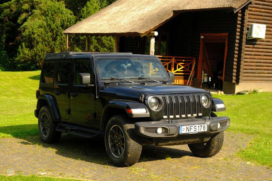 Melns Jeep Wrangler 2021 Kauņa, ar dzinēja tilpumu 2.00 L un nobraukumu 109 tūkst. km par 32999 €, foto 57 vietnē AUTOMOTO.COM.LV
