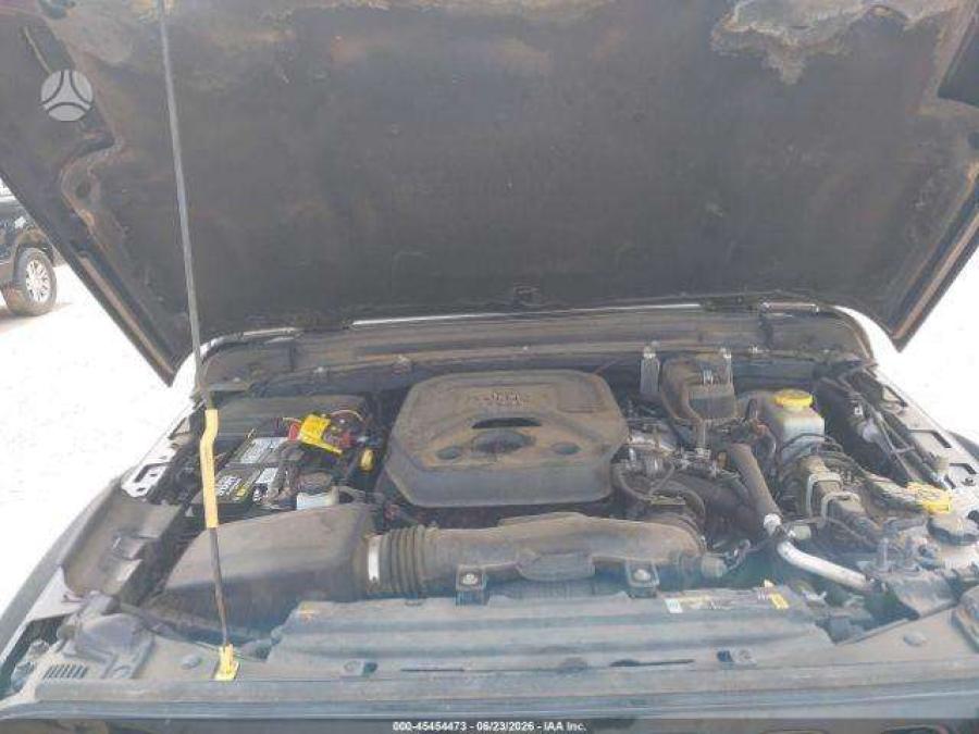 Black Jeep Wrangler 2021 in Klaipeda, with an engine capacity of 0.00 L and mileage of 78 thousand km for 13500 €, photo 11 on AUTOMOTO.COM.LV