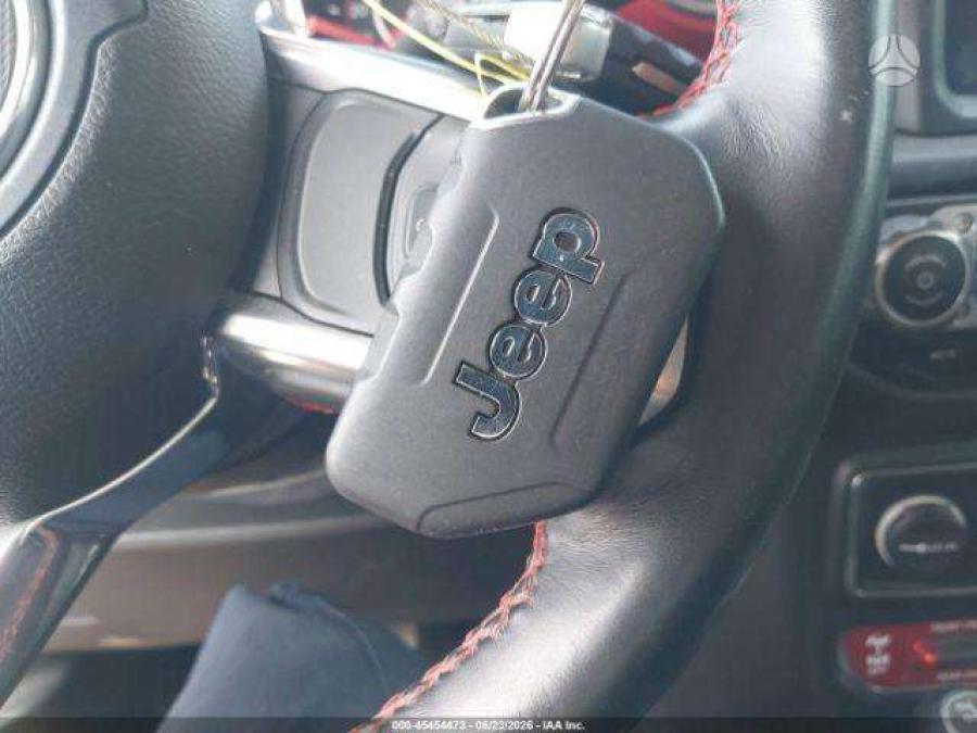 Black Jeep Wrangler 2021 in Klaipeda, with an engine capacity of 0.00 L and mileage of 78 thousand km for 13500 €, photo 12 on AUTOMOTO.COM.LV
