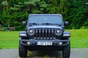 Black Jeep Wrangler 2021 in Kaunas, with an engine capacity of 2.00 L and mileage of 109 thousand km for 32899 €, photo 7 on AUTOMOTO.COM.LV