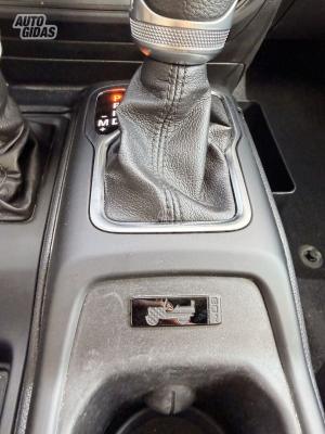 Black Jeep Wrangler 2021 in Kaunas, with an engine capacity of 2.00 L and mileage of 109 thousand km for 32899 €, photo 20 on AUTOMOTO.COM.LV