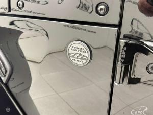 Black Jeep Wrangler 2021 in Vilnius, with an engine capacity of 2.00 L and mileage of 111 thousand km for 30900 €, photo 15 on AUTOMOTO.COM.LV