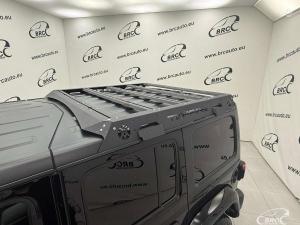Black Jeep Wrangler 2021 in Vilnius, with an engine capacity of 2.00 L and mileage of 111 thousand km for 30900 €, photo 19 on AUTOMOTO.COM.LV