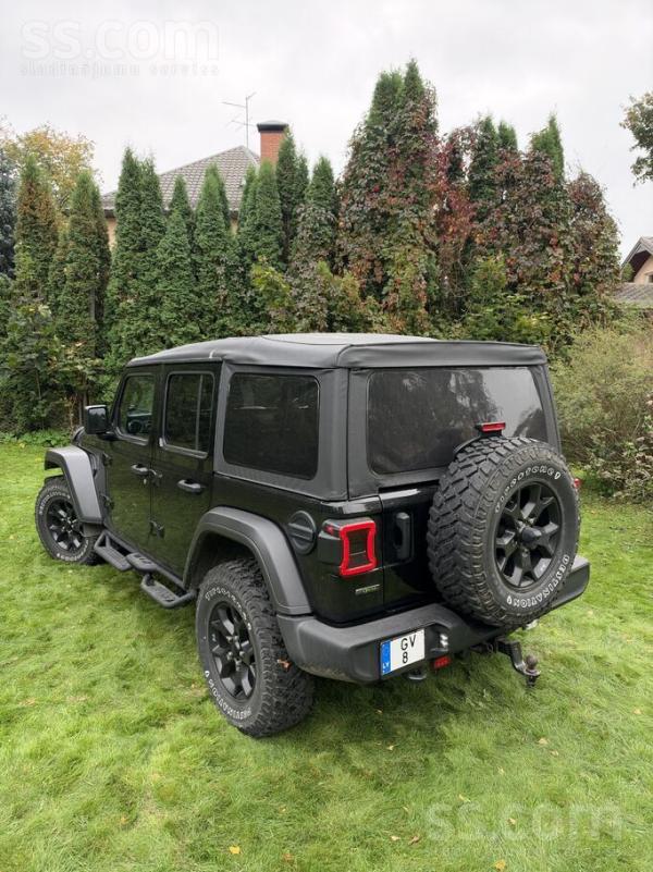 Melns Jeep Wrangler 2021 Rīga, ar dzinēja tilpumu 3.00 L un nobraukumu 70 tūkst. km par 36500 €, foto 4 vietnē AUTOMOTO.COM.LV