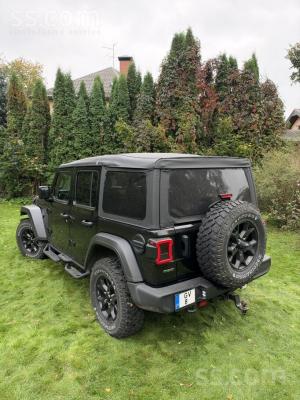 Melns Jeep Wrangler 2021 Rīga, ar dzinēja tilpumu 3.00 L un nobraukumu 70 tūkst. km par 36500 €, foto 4 vietnē AUTOMOTO.COM.LV