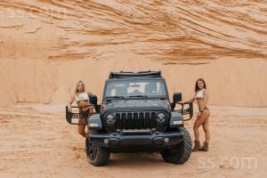 Melns Jeep Wrangler 2021 Rīga, ar dzinēja tilpumu 3.00 L un nobraukumu 70 tūkst. km par 36500 €, foto 7 vietnē AUTOMOTO.COM.LV
