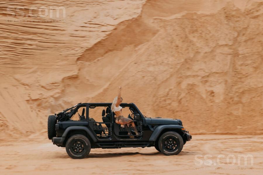 Melns Jeep Wrangler 2021 Rīga, ar dzinēja tilpumu 3.00 L un nobraukumu 70 tūkst. km par 36500 €, foto 8 vietnē AUTOMOTO.COM.LV