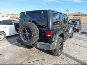 Black Jeep Wrangler 2022 in Klaipeda, with an engine capacity of 3.60 L and mileage of 76 thousand km for 15000 €, photo 4 on AUTOMOTO.COM.LV