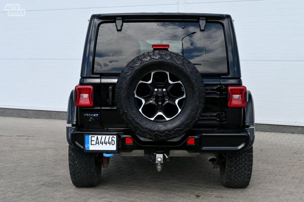 Black Jeep Wrangler 2022 in Kretinga, with an engine capacity of 2.00 L and mileage of 33 thousand km for 52999 €, photo 10 on AUTOMOTO.COM.LV