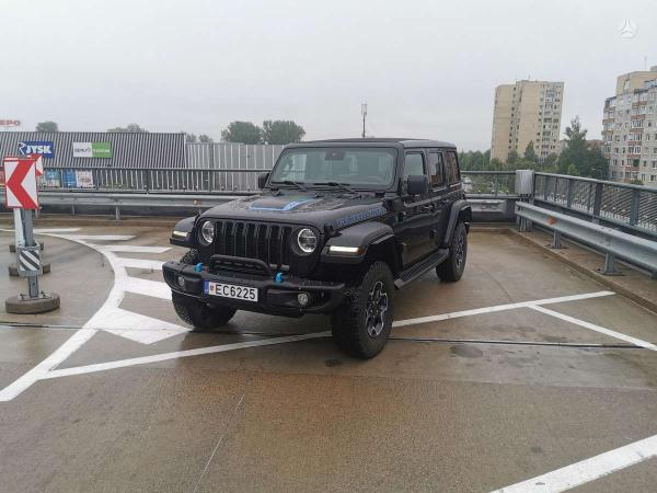 Black Jeep Wrangler 2022 in Kaunas, with an engine capacity of 2.00 L and mileage of 38 thousand km for 39000 €, photo 1 on AUTOMOTO.COM.LV