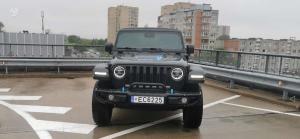 Black Jeep Wrangler 2022 in Kaunas, with an engine capacity of 2.00 L and mileage of 38 thousand km for 39000 €, photo 4 on AUTOMOTO.COM.LV