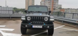 Black Jeep Wrangler 2022 in Kaunas, with an engine capacity of 2.00 L and mileage of 38 thousand km for 39000 €, photo 6 on AUTOMOTO.COM.LV