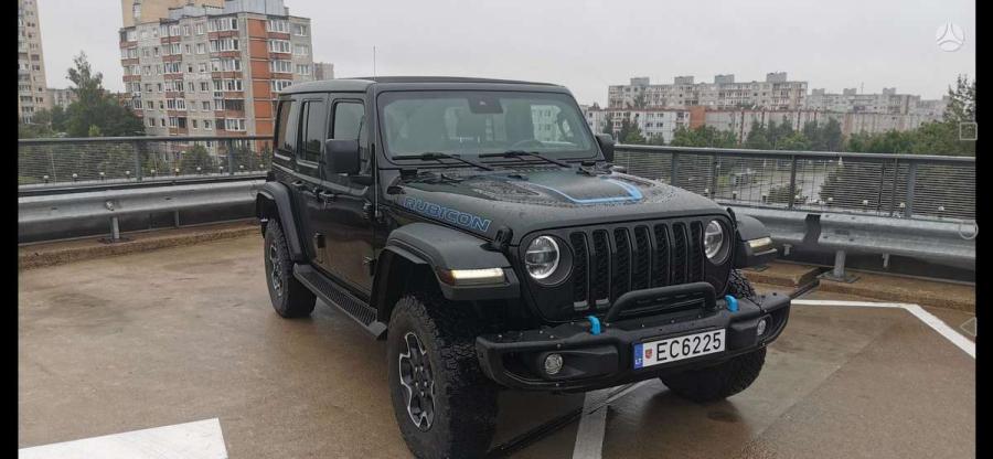 Black Jeep Wrangler 2022 in Kaunas, with an engine capacity of 2.00 L and mileage of 38 thousand km for 39000 €, photo 8 on AUTOMOTO.COM.LV