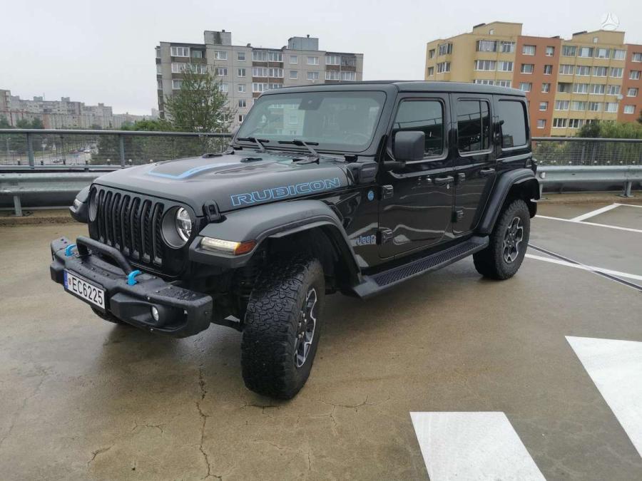 Black Jeep Wrangler 2022 in Kaunas, with an engine capacity of 2.00 L and mileage of 38 thousand km for 39000 €, photo 16 on AUTOMOTO.COM.LV