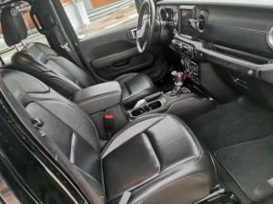 Black Jeep Wrangler 2022 in Kaunas, with an engine capacity of 2.00 L and mileage of 38 thousand km for 39000 €, photo 21 on AUTOMOTO.COM.LV