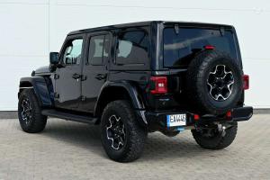 Black Jeep Wrangler 2022 in Kretinga, with an engine capacity of 2.00 L and mileage of 33 thousand km for 42999 €, photo 10 on AUTOMOTO.COM.LV