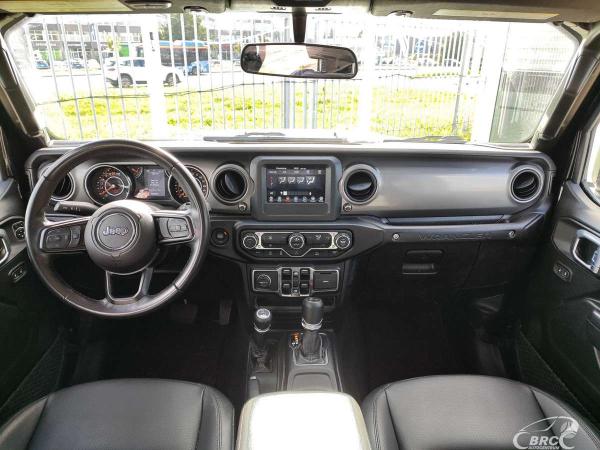 Black Jeep Wrangler 2022 in Klaipeda, with an engine capacity of 3.60 L and mileage of 106 thousand km for 31900 €, photo 6 on AUTOMOTO.COM.LV
