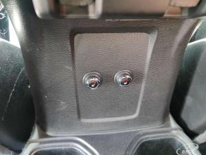 Black Jeep Wrangler 2022 in Klaipeda, with an engine capacity of 3.60 L and mileage of 106 thousand km for 31900 €, photo 19 on AUTOMOTO.COM.LV