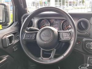 Black Jeep Wrangler 2022 in Klaipeda, with an engine capacity of 3.60 L and mileage of 106 thousand km for 31900 €, photo 20 on AUTOMOTO.COM.LV