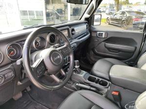 Black Jeep Wrangler 2022 in Klaipeda, with an engine capacity of 3.60 L and mileage of 106 thousand km for 31900 €, photo 24 on AUTOMOTO.COM.LV