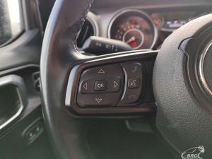 Black Jeep Wrangler 2022 in Klaipeda, with an engine capacity of 3.60 L and mileage of 106 thousand km for 31900 €, photo 26 on AUTOMOTO.COM.LV