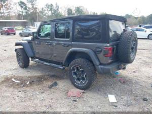 Black Jeep Wrangler 2023 in Klaipeda, with an engine capacity of 2.00 L and mileage of 45 thousand km for 14500 €, photo 3 on AUTOMOTO.COM.LV