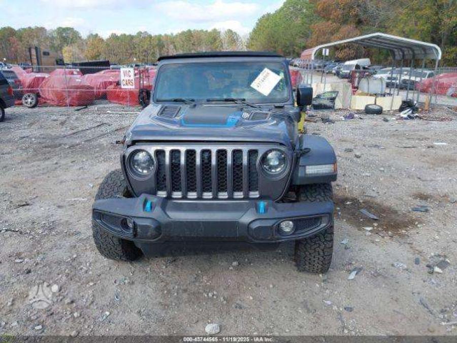 Black Jeep Wrangler 2023 in Klaipeda, with an engine capacity of 2.00 L and mileage of 45 thousand km for 14500 €, photo 13 on AUTOMOTO.COM.LV
