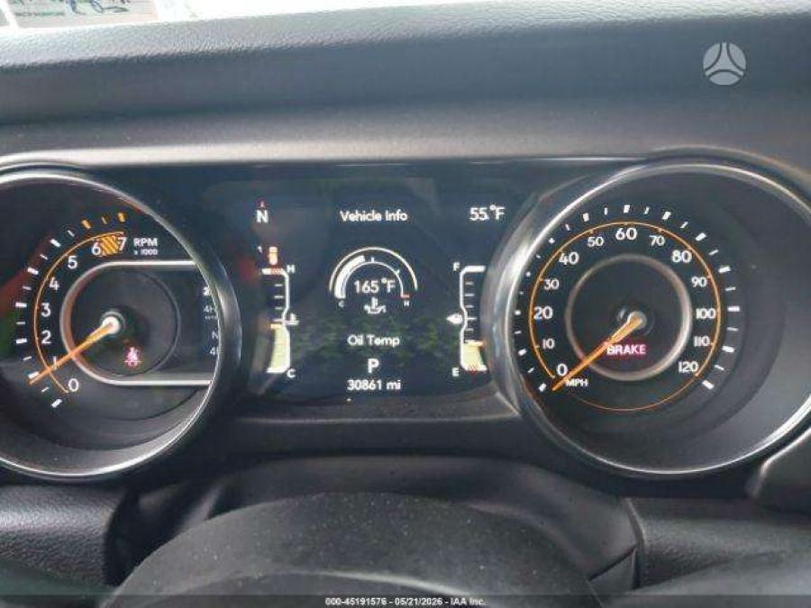 Black Jeep Wrangler 2023 in Klaipeda, with an engine capacity of 2.00 L and mileage of 50 thousand km for 13700 €, photo 8 on AUTOMOTO.COM.LV
